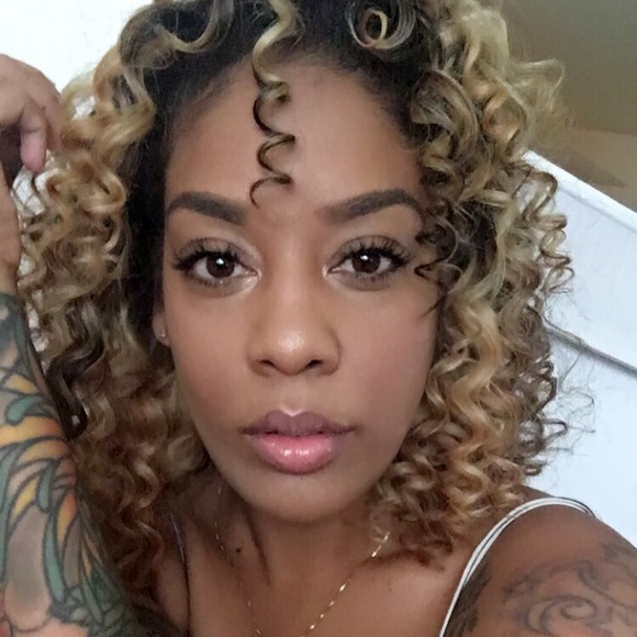 Jaszmann's Closet (@jaszmannm) | Poshmark